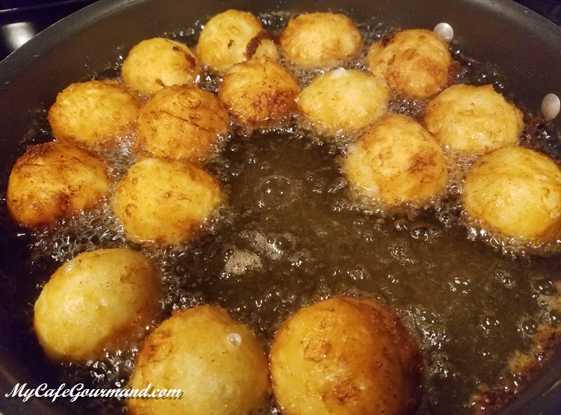 Ponchiki (Russian Doughnuts) - My Café Gourmand